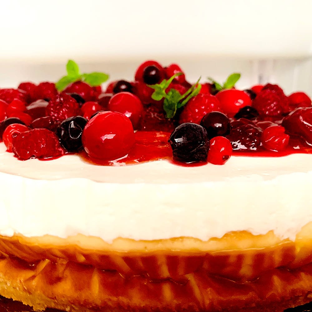 Cheese Cake with Fruits - Custom Cakes | Wedding Cakes | Sweets I ...
